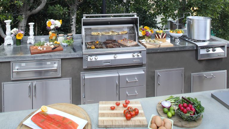 How Much Does an Outdoor Kitchen Cost? - BBQGrills Learning Center