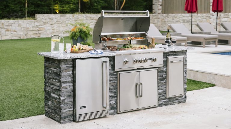 How Much Does an Outdoor Kitchen Cost? - BBQGrills Learning Center