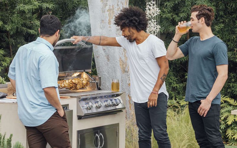 Grill Open or Closed: Perfecting Your BBQ Technique